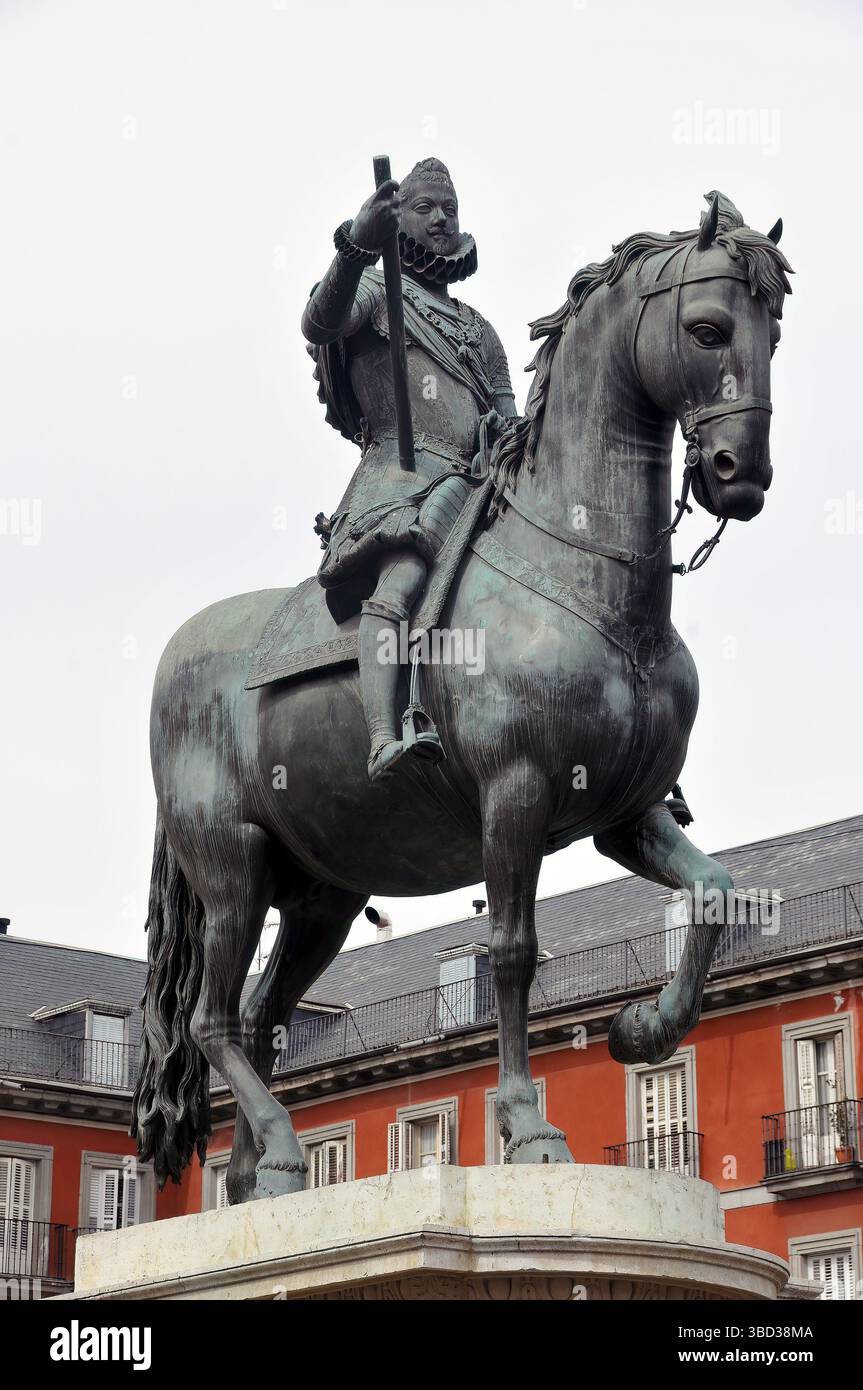 Bronze statue of King Philip III, Estatua de Felipe III, Madrid, Spain ...