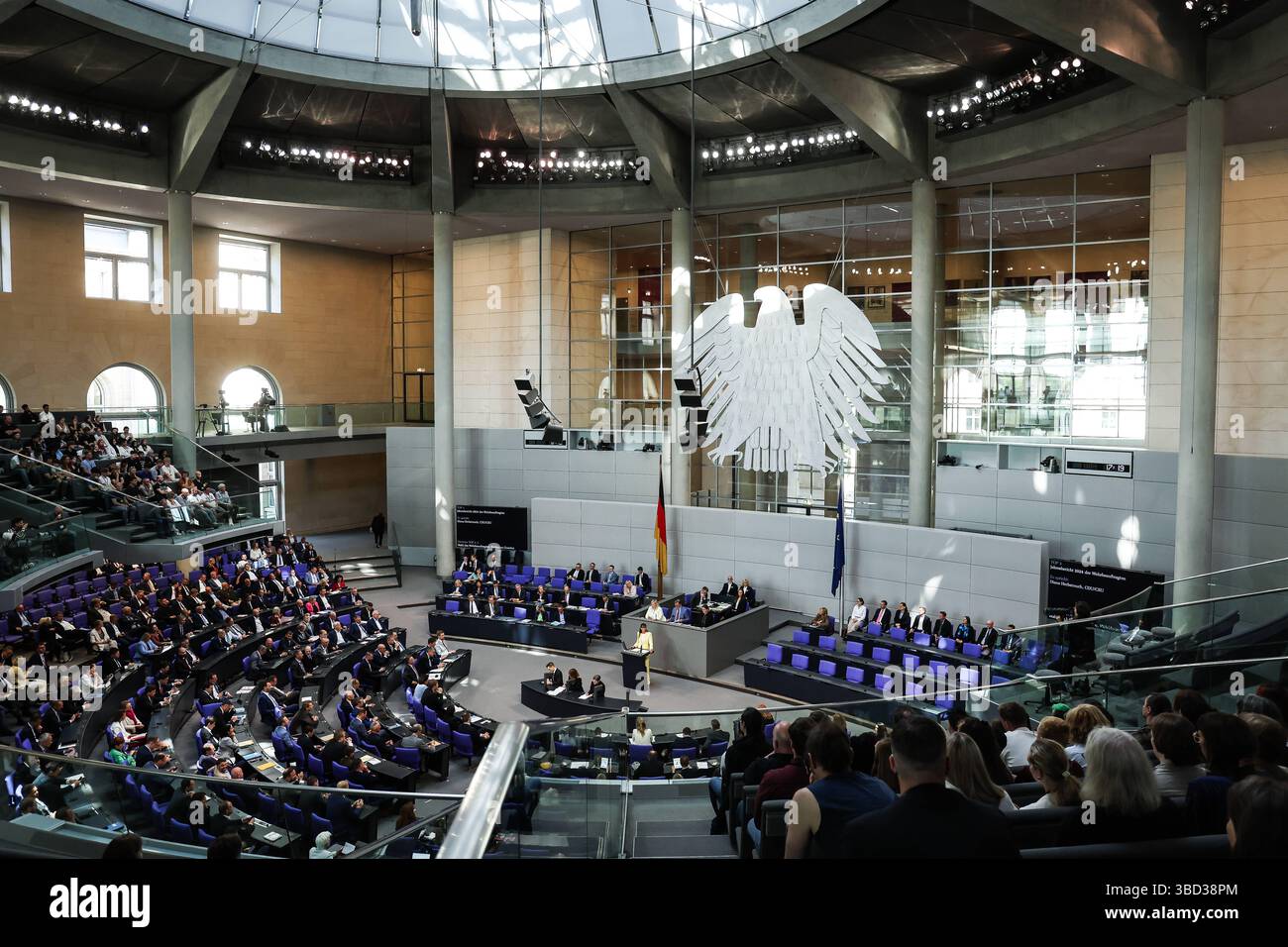 Politik - Deutscher Bundestag - Bundestagssitzung 21.05.2025 Politik ...