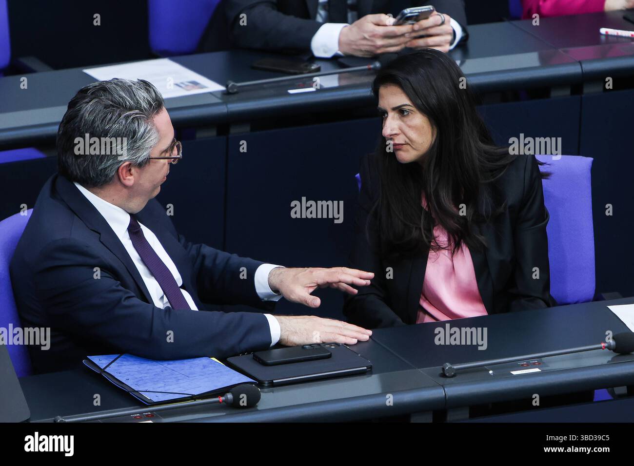 Politik - Deutscher Bundestag - Bundestagssitzung 21.05.2025 Politik ...