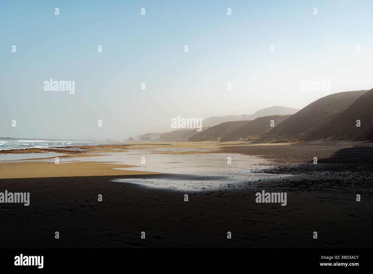 Empty desolate beach plage hi-res stock photography and images - Alamy