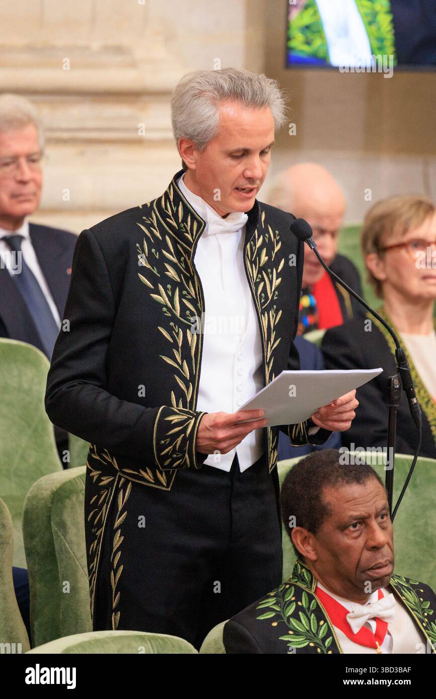 French professor of psychiatry Raphael Gaillard delivers a speech ...