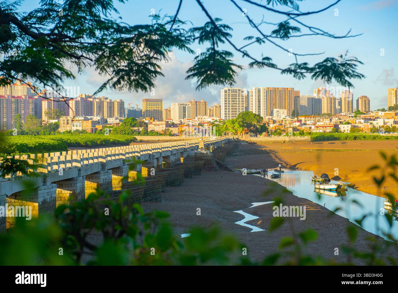 Luoyang Bridge aka Wan'an Bridge is a pedestrian bridge built over 1000 ...