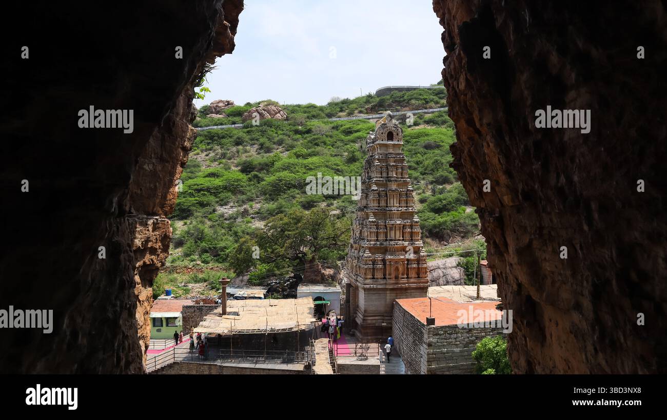Main Entrance and Gopuram of Sri Yaganti Uma Maheswara Temple, the 15th ...