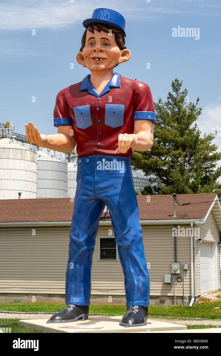 Atlanta, Illinois, United States - May 15th 2025: The Snerd Giant, also ...