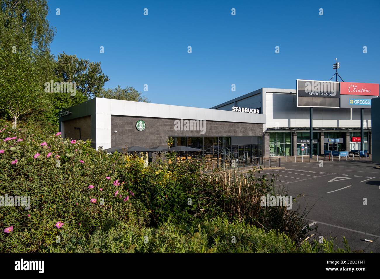 Starbucks, Longwell Green, Bristol, UK Stock Photo - Alamy