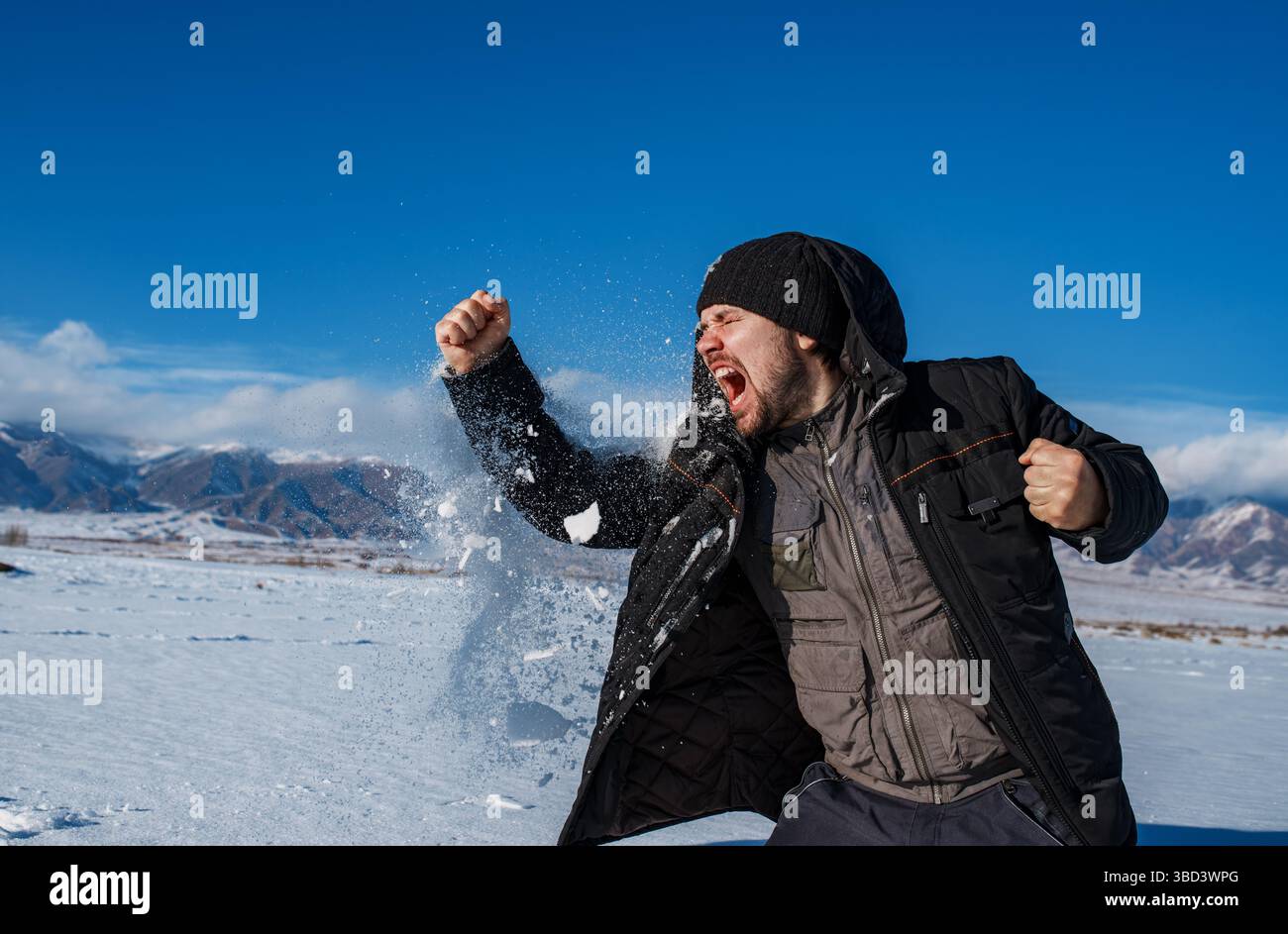 Man screaming in nature hi-res stock photography and images - Alamy
