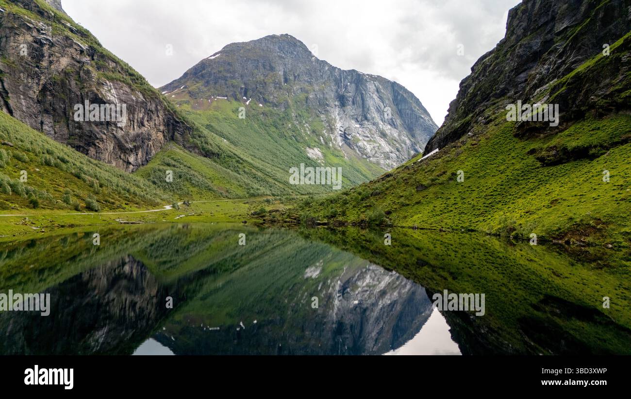 Experience breathtaking beauty lysefjorden norway hi-res stock ...