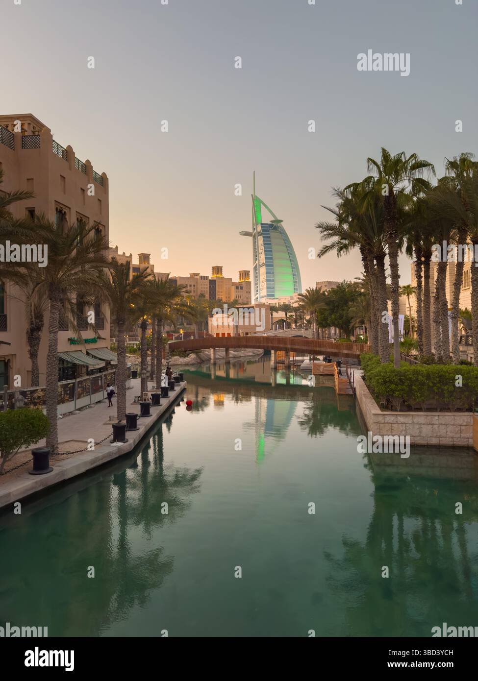 UAE, Dubai, 23 September 2024: night illumination of luxury hotel The ...