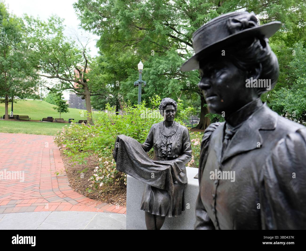 Laura copenhaver hi-res stock photography and images - Alamy