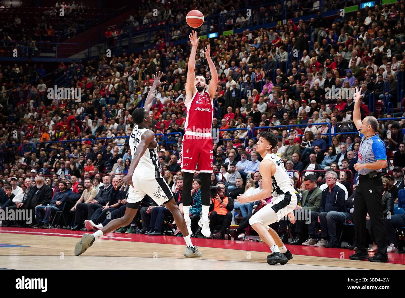 Milan, Italy. 22nd May, 2025. Nikola Mirotic (EA7 Emporio Armani ...