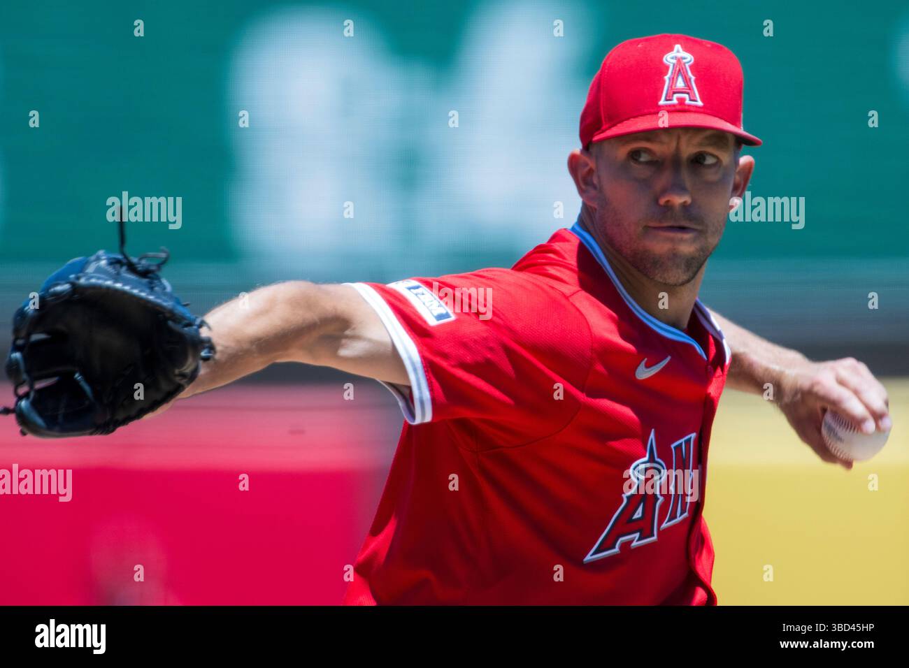 Los Angeles Angels pitcher Tyler Anderson throws during the first ...