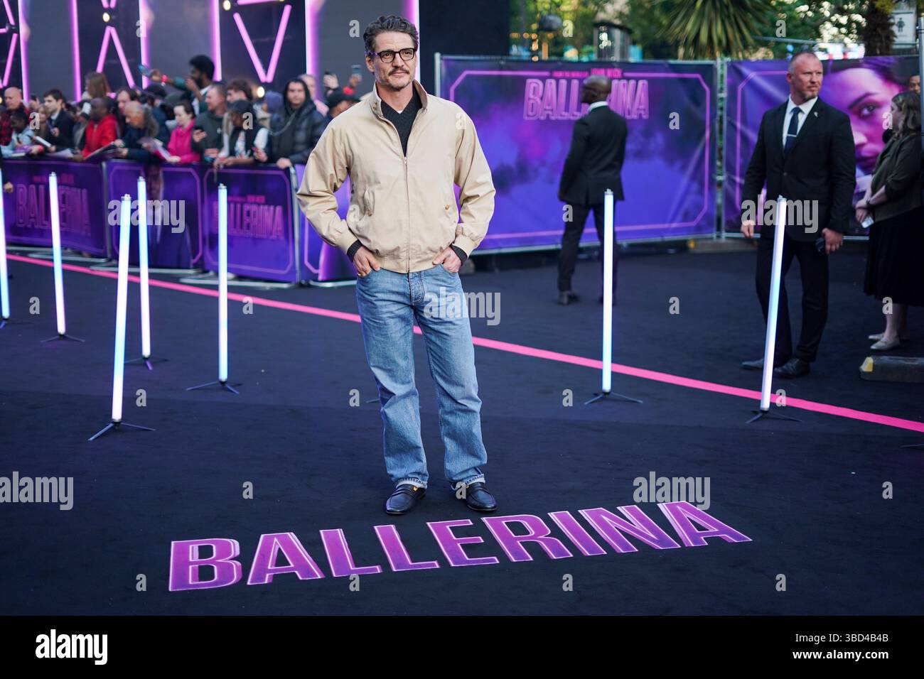 Pedro Pascal poses for photographers upon arrival at World premiere of ...
