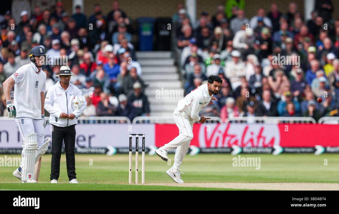 Nottingham, UK. 22nd May, 2025. #24, Sikandar Raza of Zimbabwe in ...