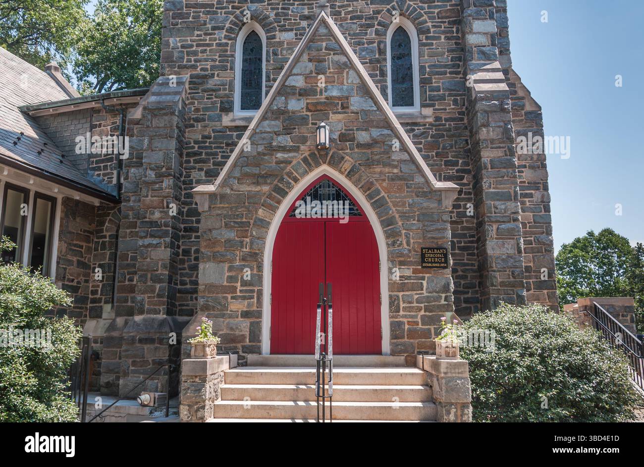 Entrance to Saint Albans Episcopal Church, National Cathedral ...