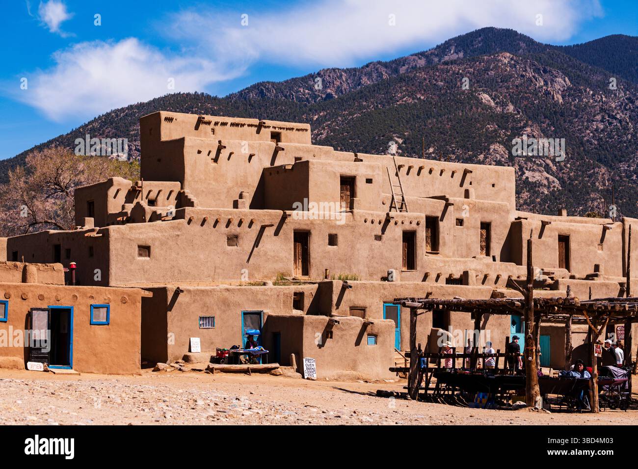 The North House; Hluamma; Taos Pueblo; Tuah Tah; Taos; New Mexico; USA ...