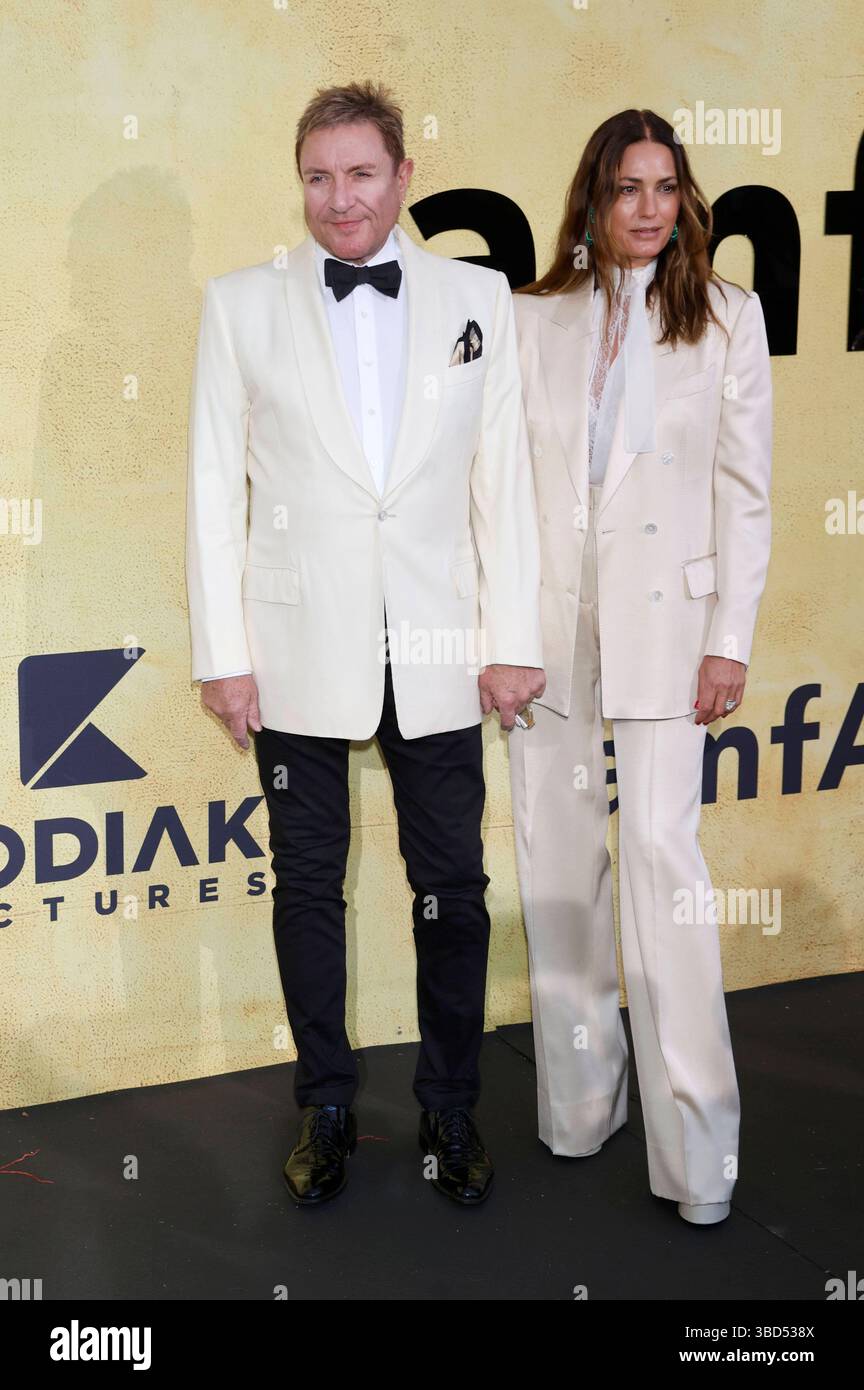 Simon Le Bon mit Ehefrau Yasmin Le Bon bei der 31. amfAR Gala Cannes im ...
