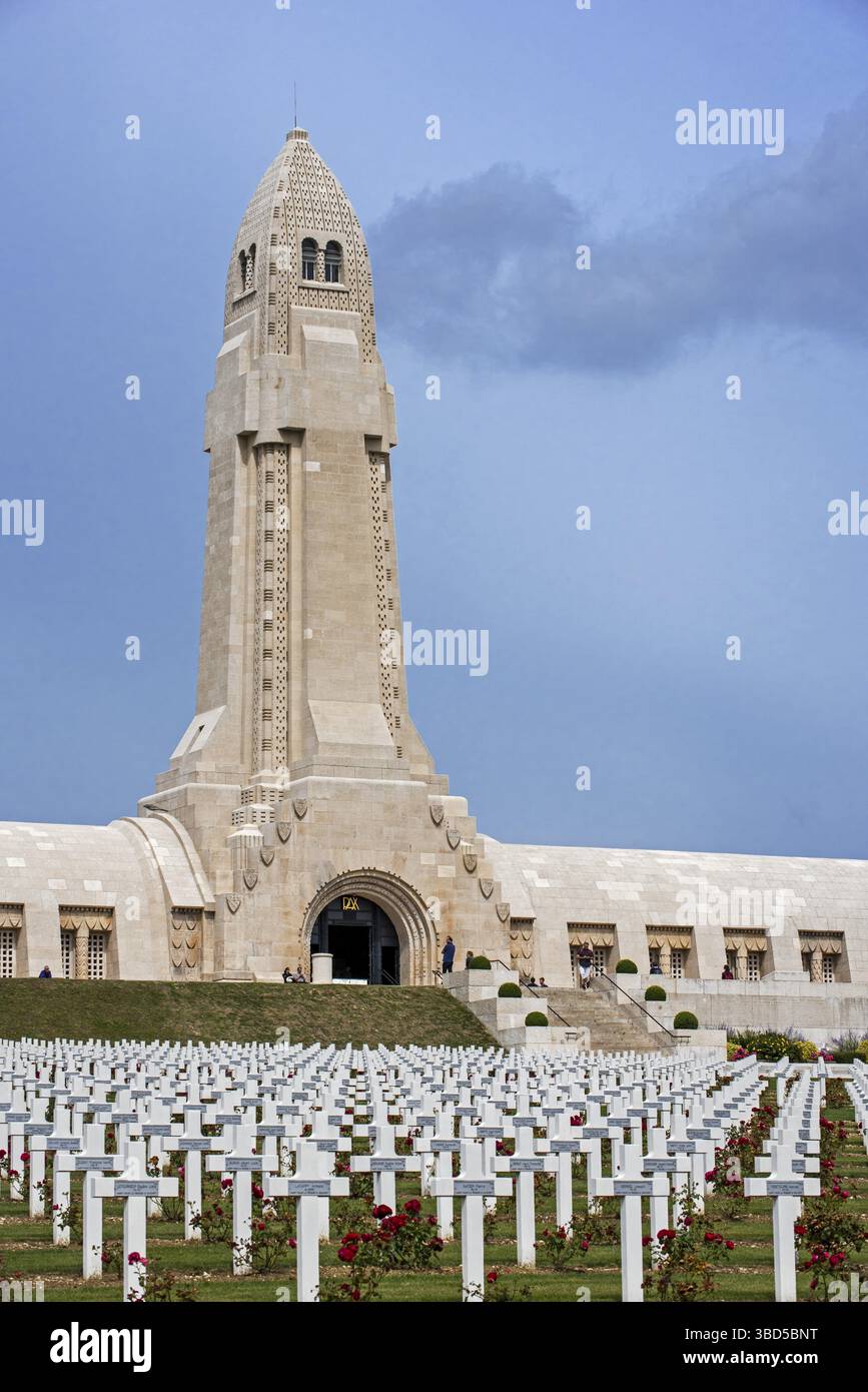 Douaumont Ossuary and Military Cemetery for French and German soldiers ...