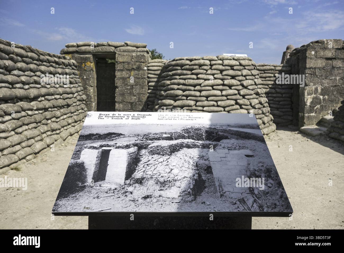 Old photo of the mousetrap at the Dodengang, Boyau de la Mort, Trench ...