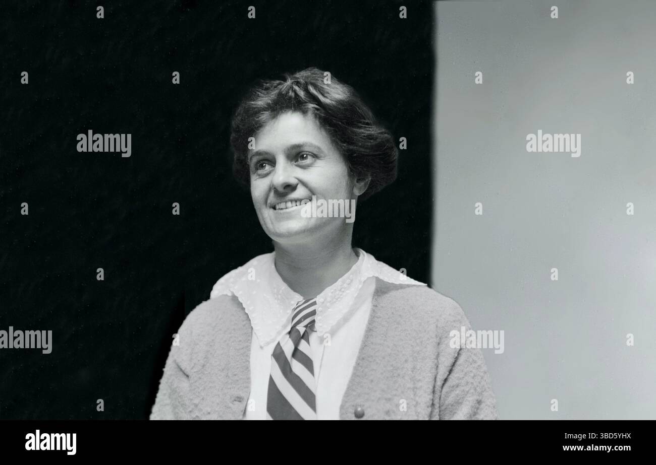 Connie Sullivan, wife of Willard P. Sullivan. She co-founded the Women ...