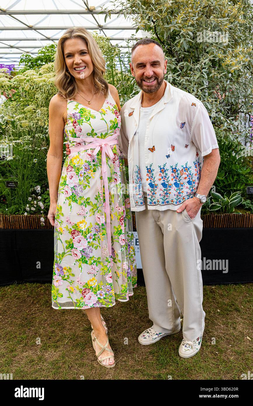 Dozens of celebrities flocked to Chelsea Flower Show enjoying the warm ...