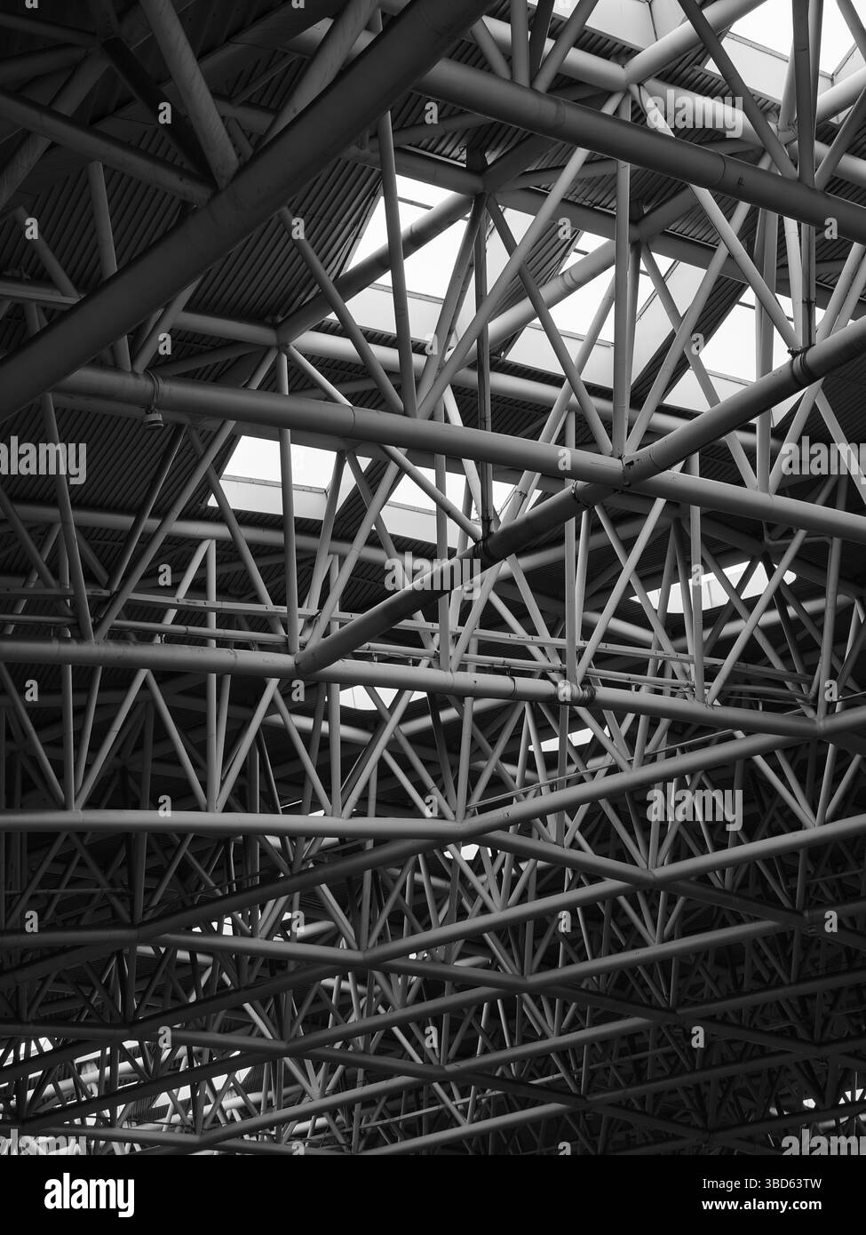 Modern business architecture in Black and White Stock Photos & Images ...