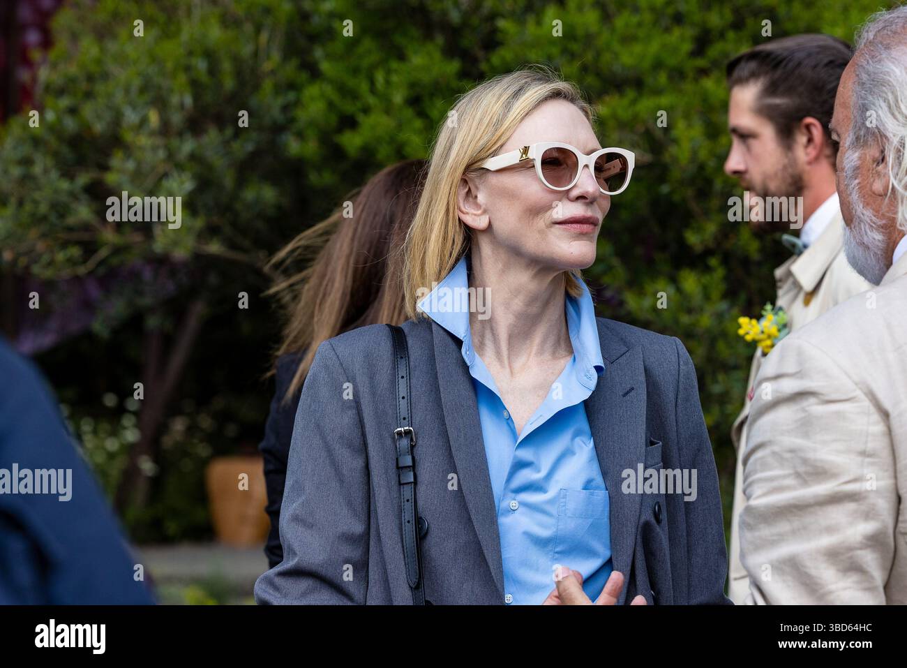 Dozens of celebrities flocked to Chelsea Flower Show enjoying the warm ...