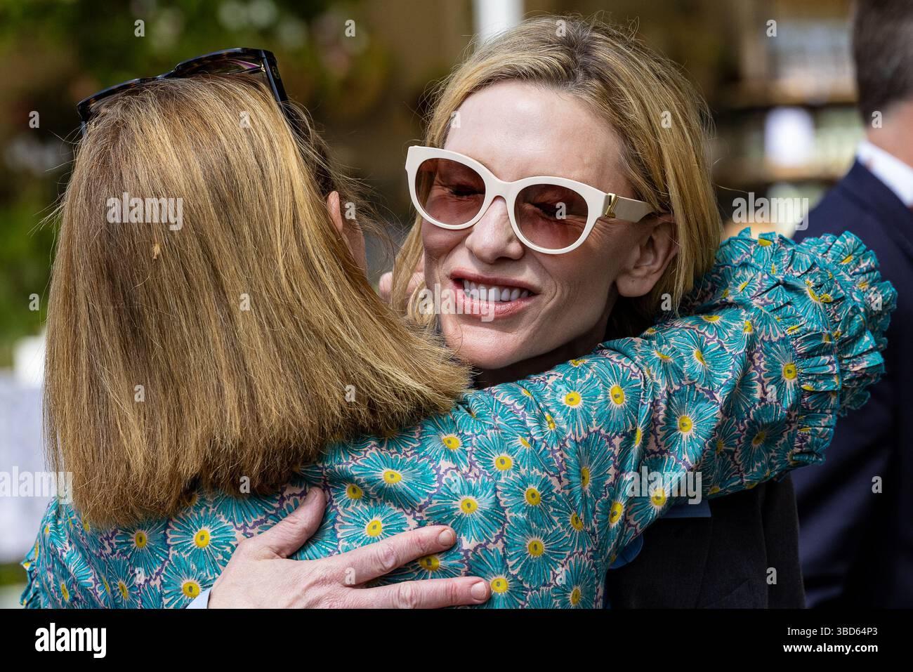 Dozens of celebrities flocked to Chelsea Flower Show enjoying the warm ...