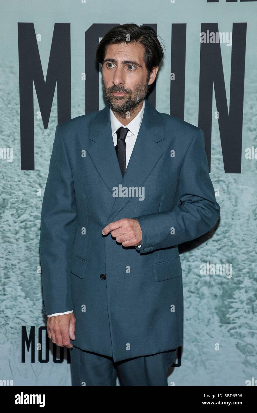 Actor Jason Schwartzman attends the premiere of the HBO Original film ...