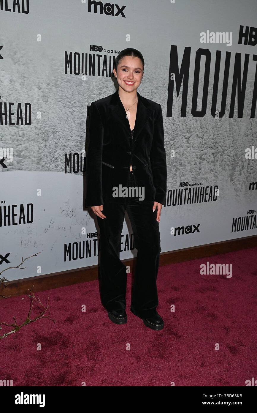 Elisa Annenberg-Paglia atttends the World Red Carpet Premiere of "HBO ...