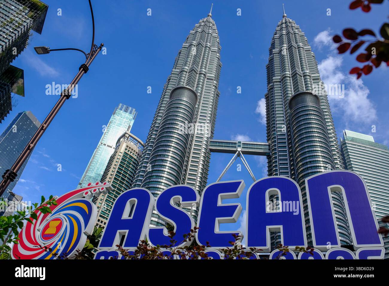 Kuala Lumpur, Malaysia. 22nd May, 2025. Decoration of the 46th ASEAN ...