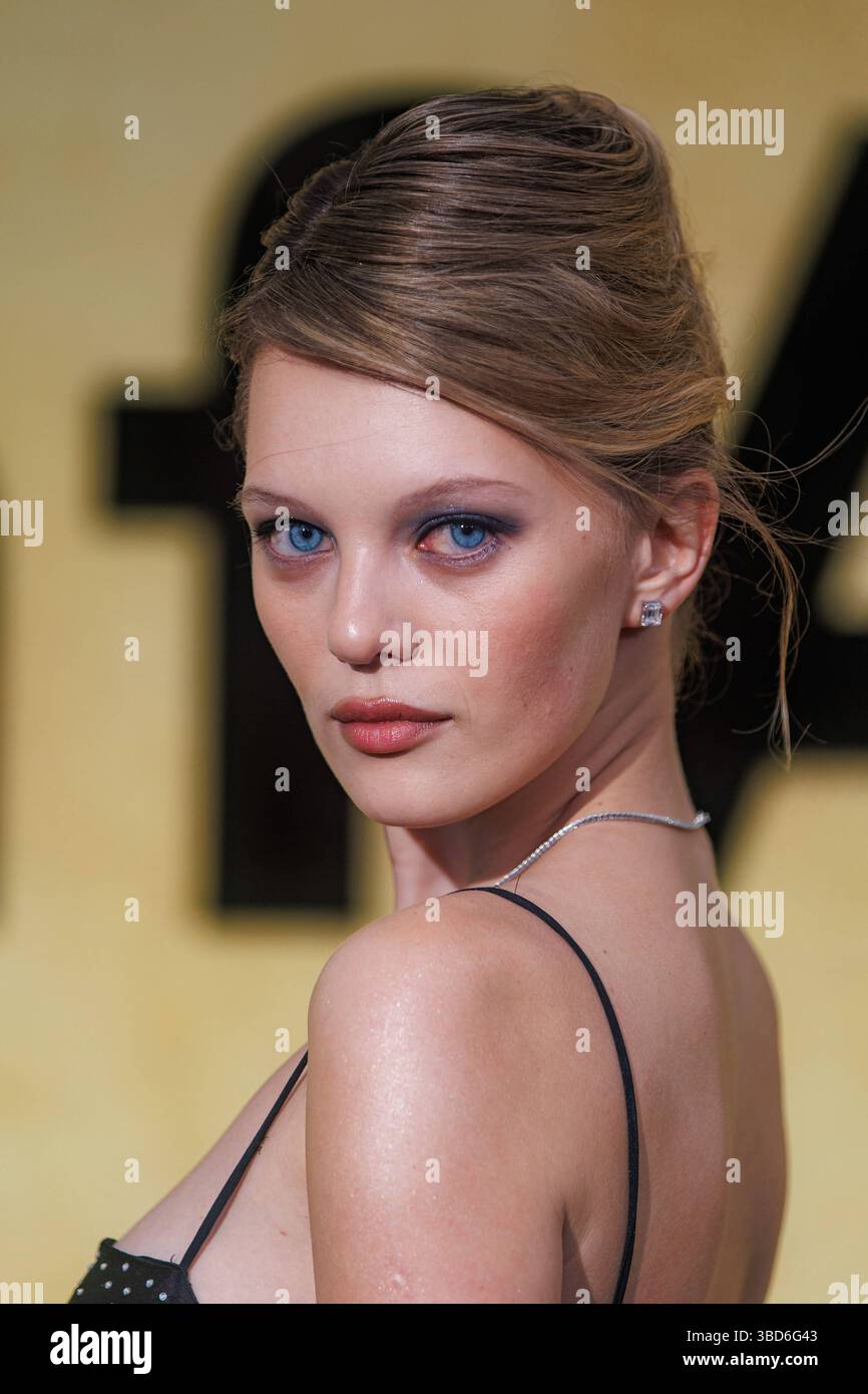 Festival de Cannes - amfAR Gala Dia Anitska bei der amfAR Gala während ...