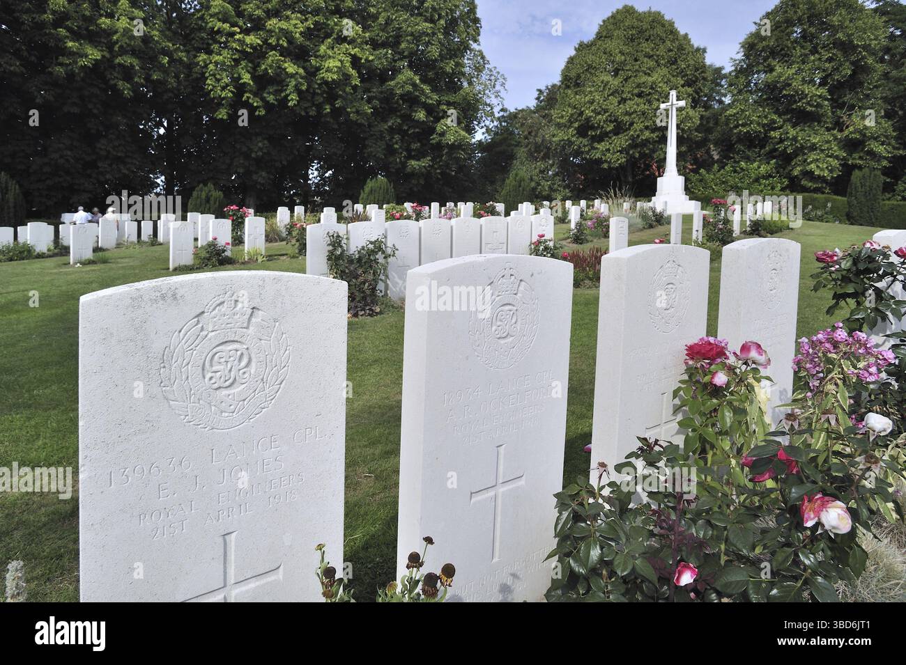 Ramparts Cemetery, Lille Gate with Cross of Sacrifice and graves of ...