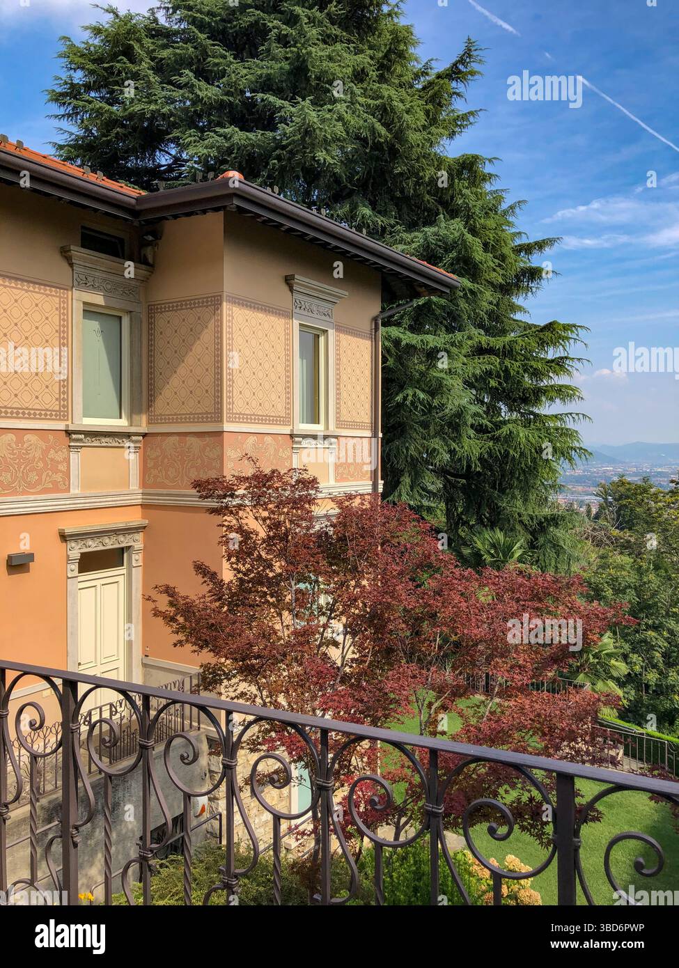 Traditional building in Bergamo, Italy Stock Photo - Alamy