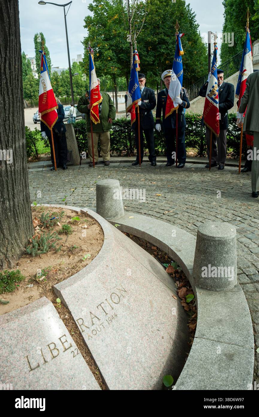 Paris, France - Liberation of Paris, 60th Anniversary, WWII War ...
