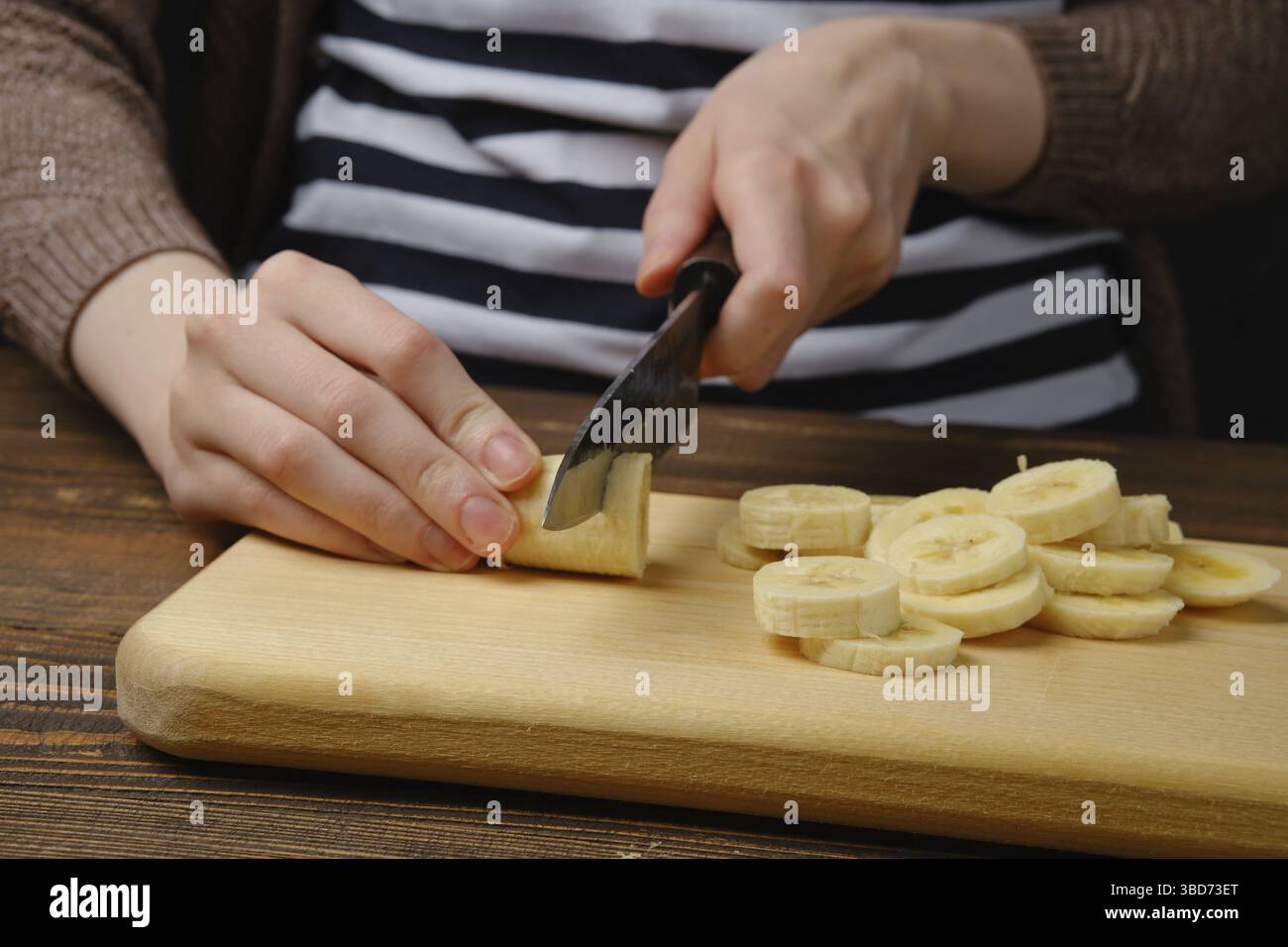 Close up cutting banana hi-res stock photography and images - Alamy