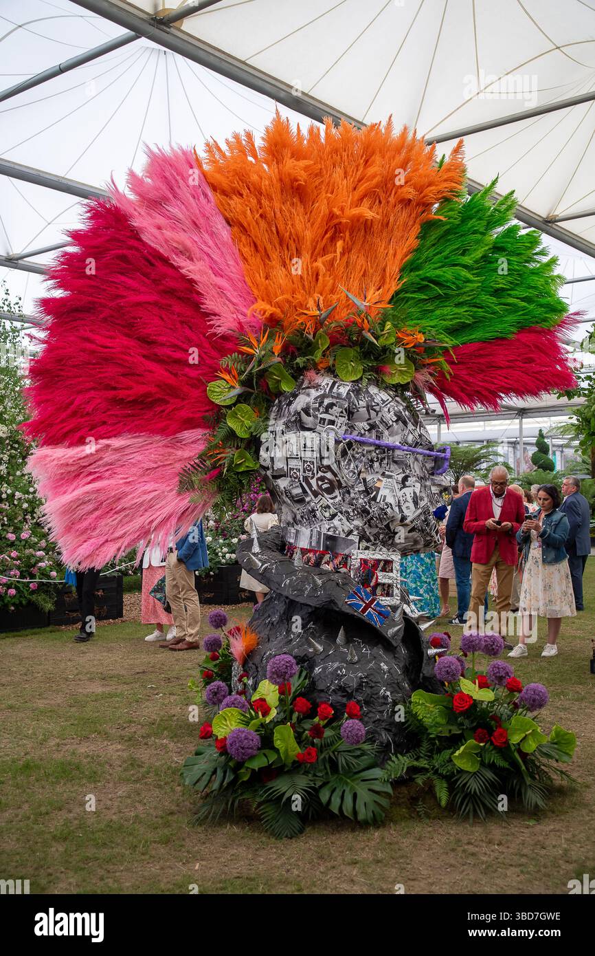 Chelsea, London, UK. 19th May, 2025. A huge punk rocker floral ...