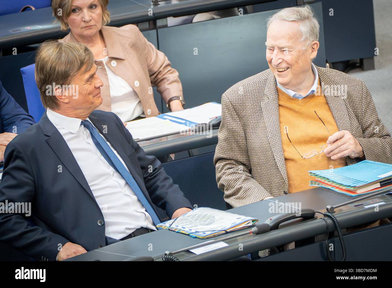 Bundestagssitzung vom 14. Mai 2025 - AfD-Politiker Bernd Baumann und ...