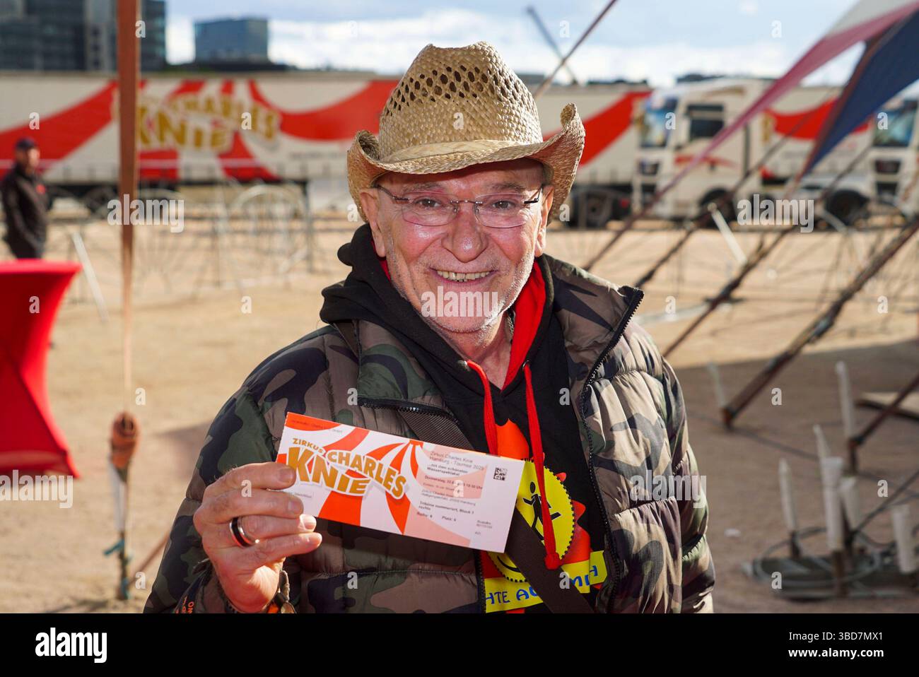 Peter Sebastian Saenger bei der Premiere des Zirkus Charles Knie auf ...