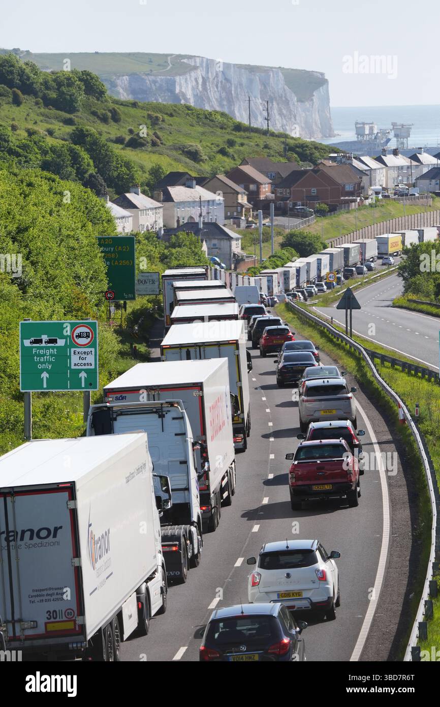 Vehicles queue for the Port of Dover along the A20 in Kent, as the ...