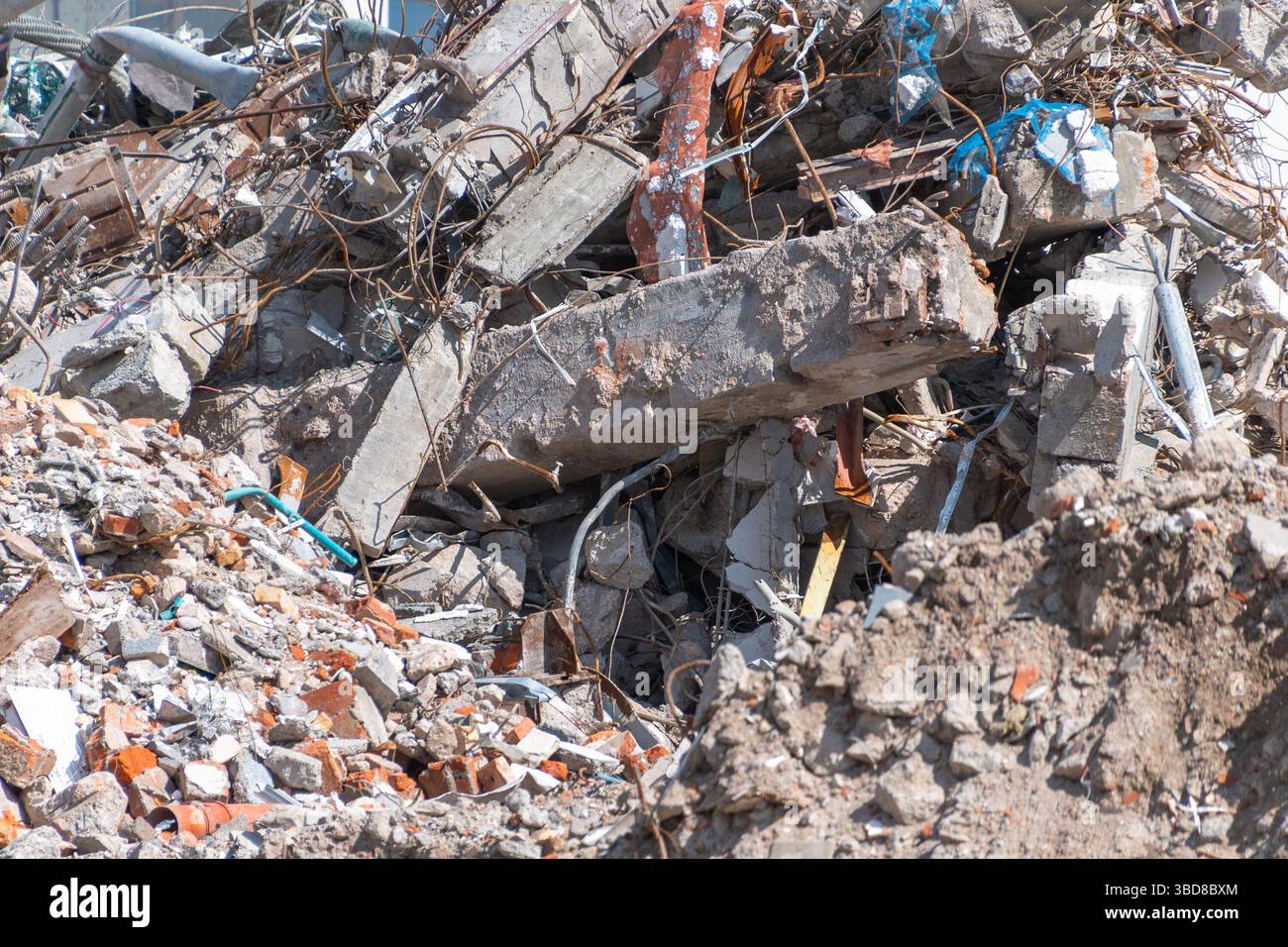 Concrete and brick debris from collapsed building structure Stock Photo ...