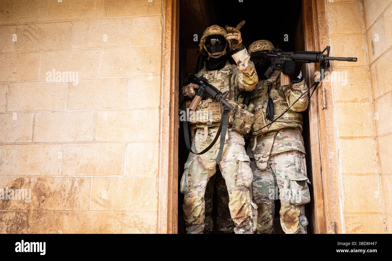 U.S. Army Soldiers, assigned to the 94th Army Air and Missile Defense ...