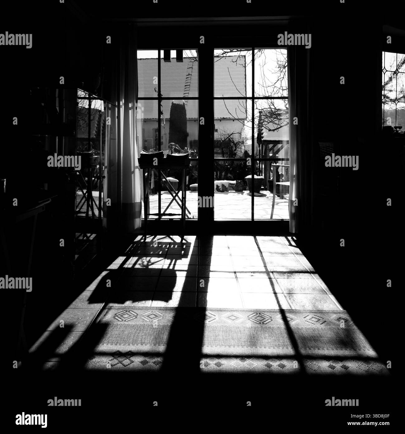 White room large window Black and White Stock Photos & Images - Alamy