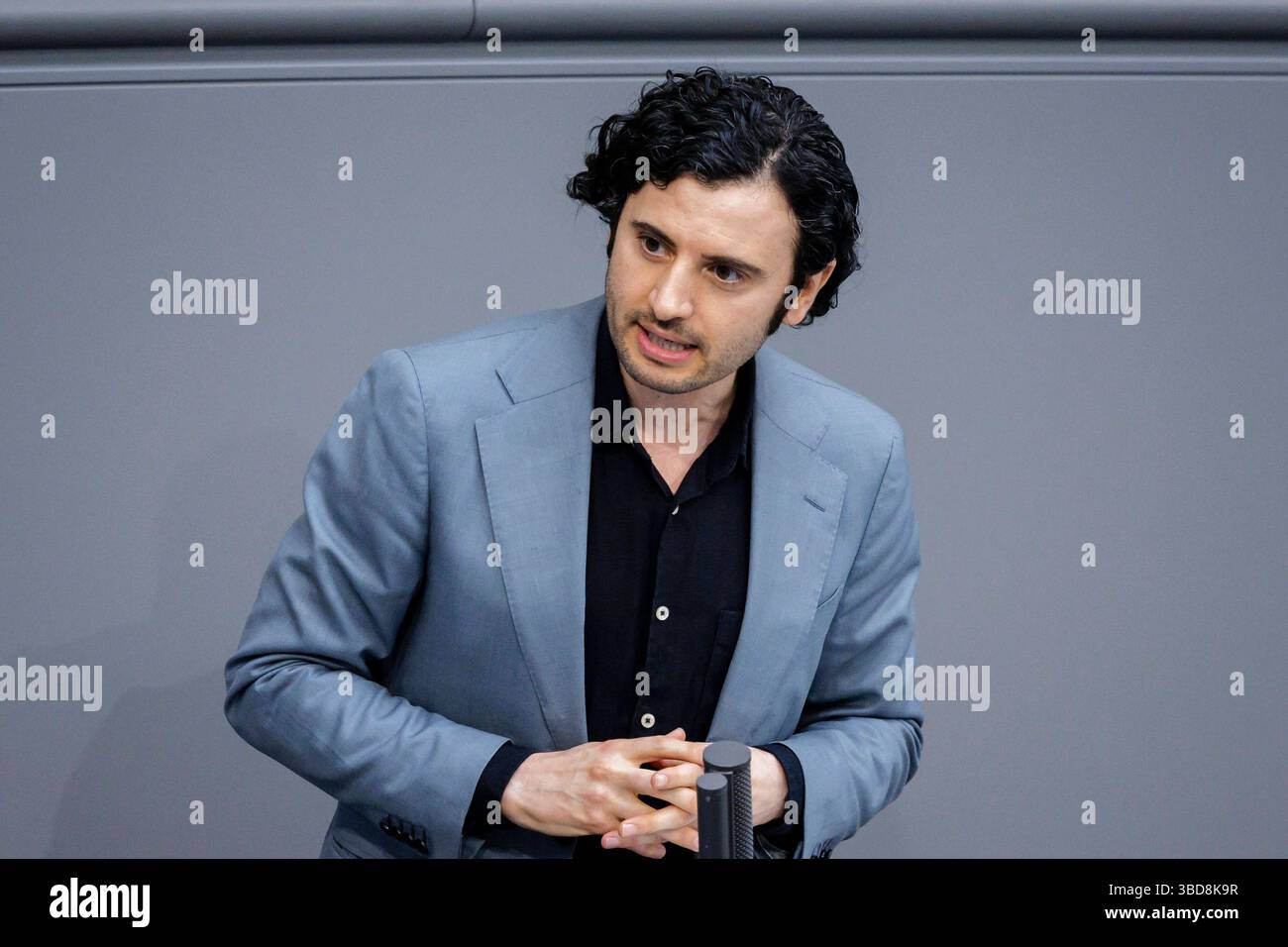 Hakan Demir, SPD, MdB, spricht im Bundestag. Berlin, 23.05.2025. Berlin Deutschland *** Hakan ...