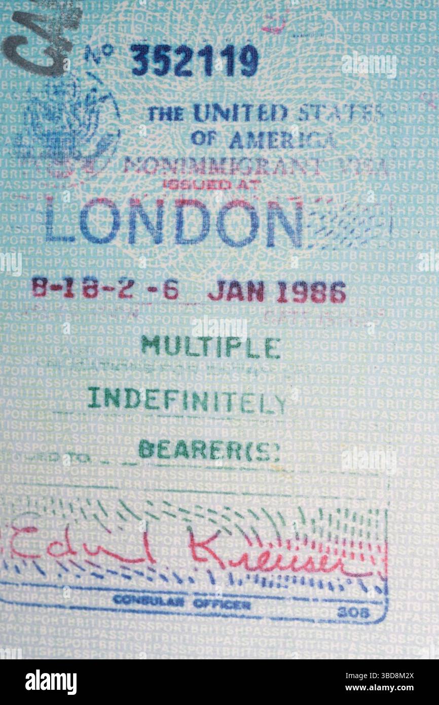 Expired American travel visa on an expired uk passport Stock Photo - Alamy