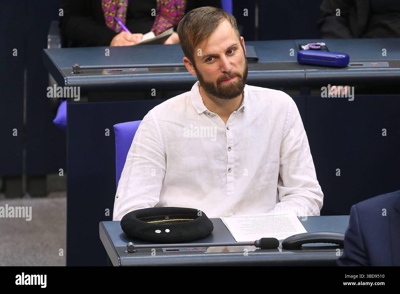 Berlin, Deutschland, 23.05.2025: Deutscher Bundestag: 8 ...