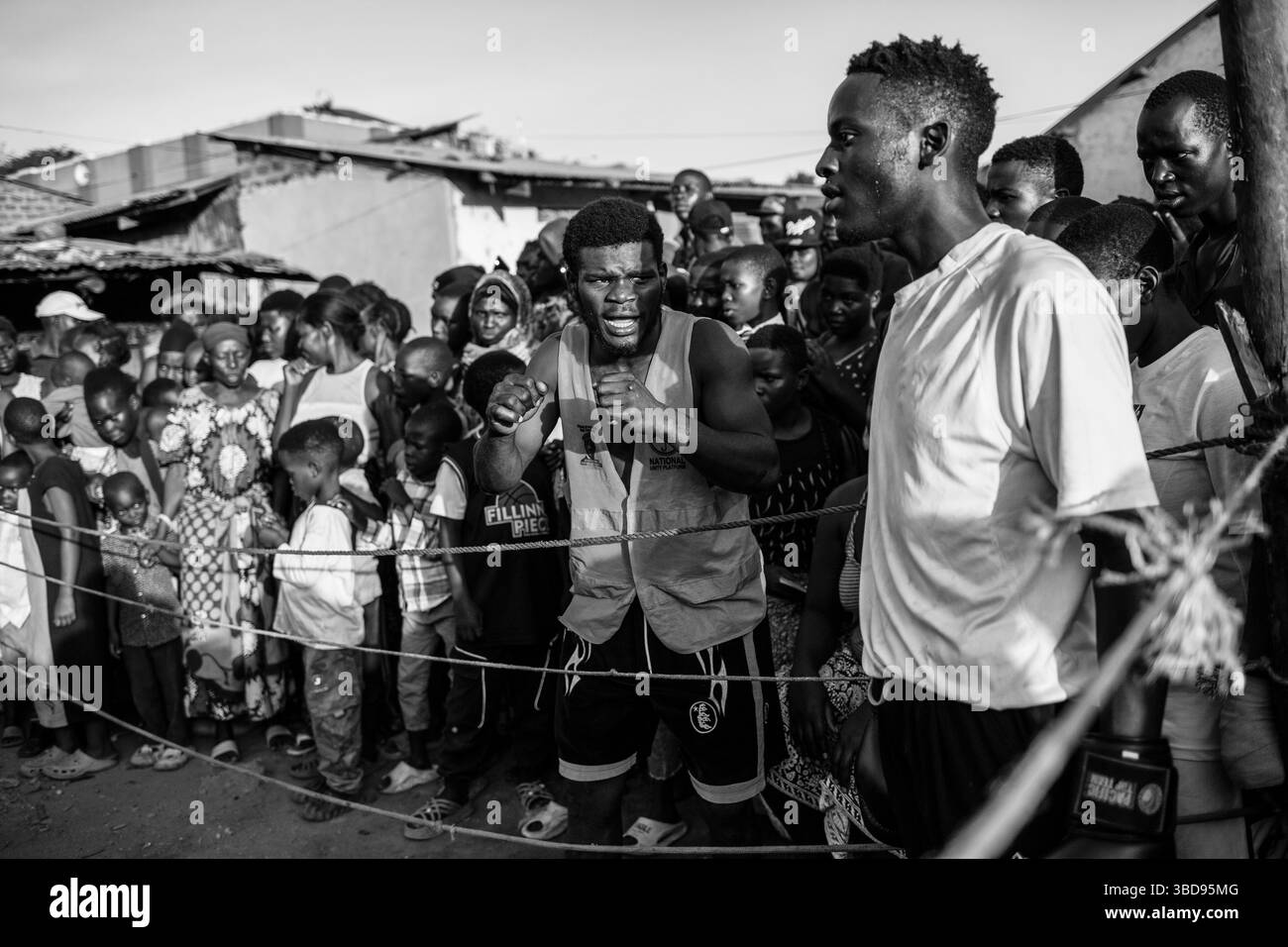 Boxing in Katanga slum, Kampala, Uganda, Africa Stock Photo - Alamy