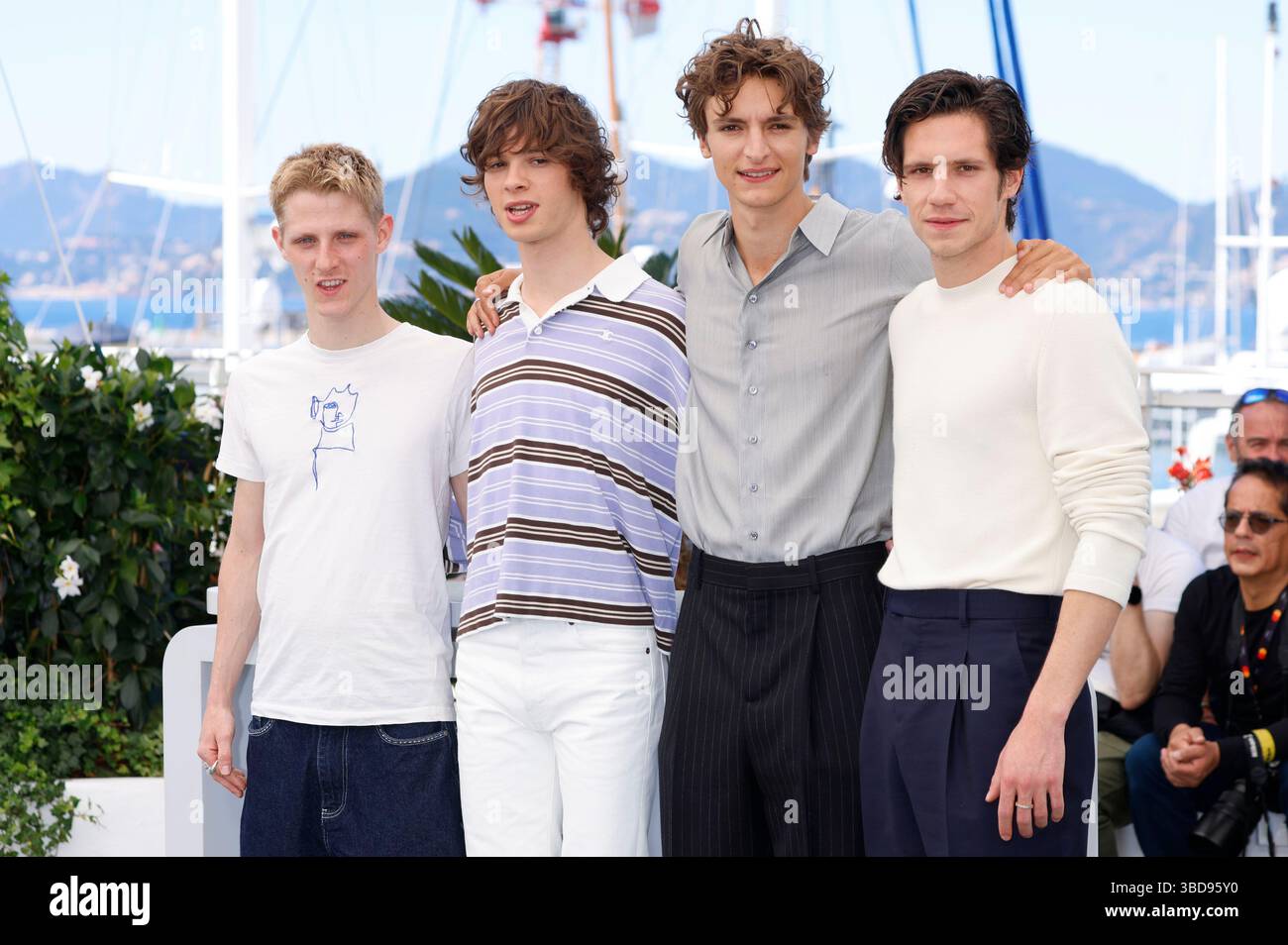 Valentin Campagne, Paul Kircher, Vassili Schneider und Abraham Wapler ...