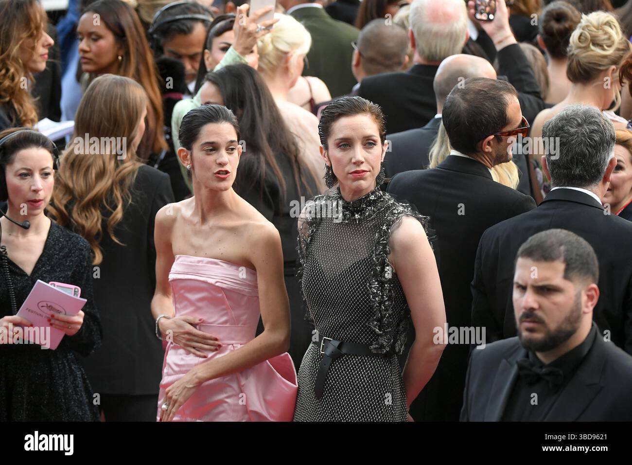 Suzanne Lindon, Sara Giraudeau attend the "La Venue De L'avenir ...