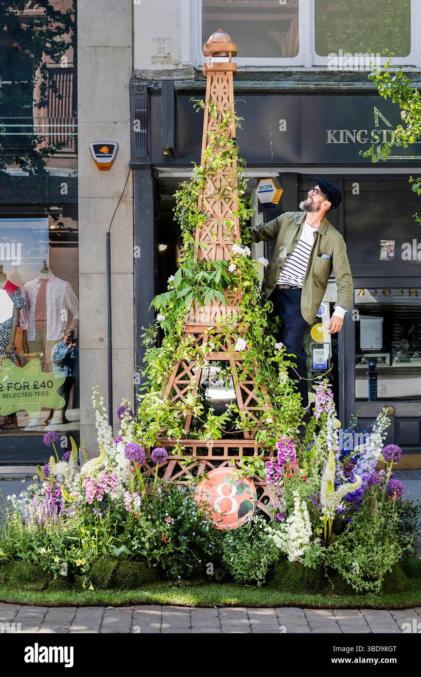 EDITORIAL USE ONLY David Jayet-Laraffe of Frog Flowers with his ...