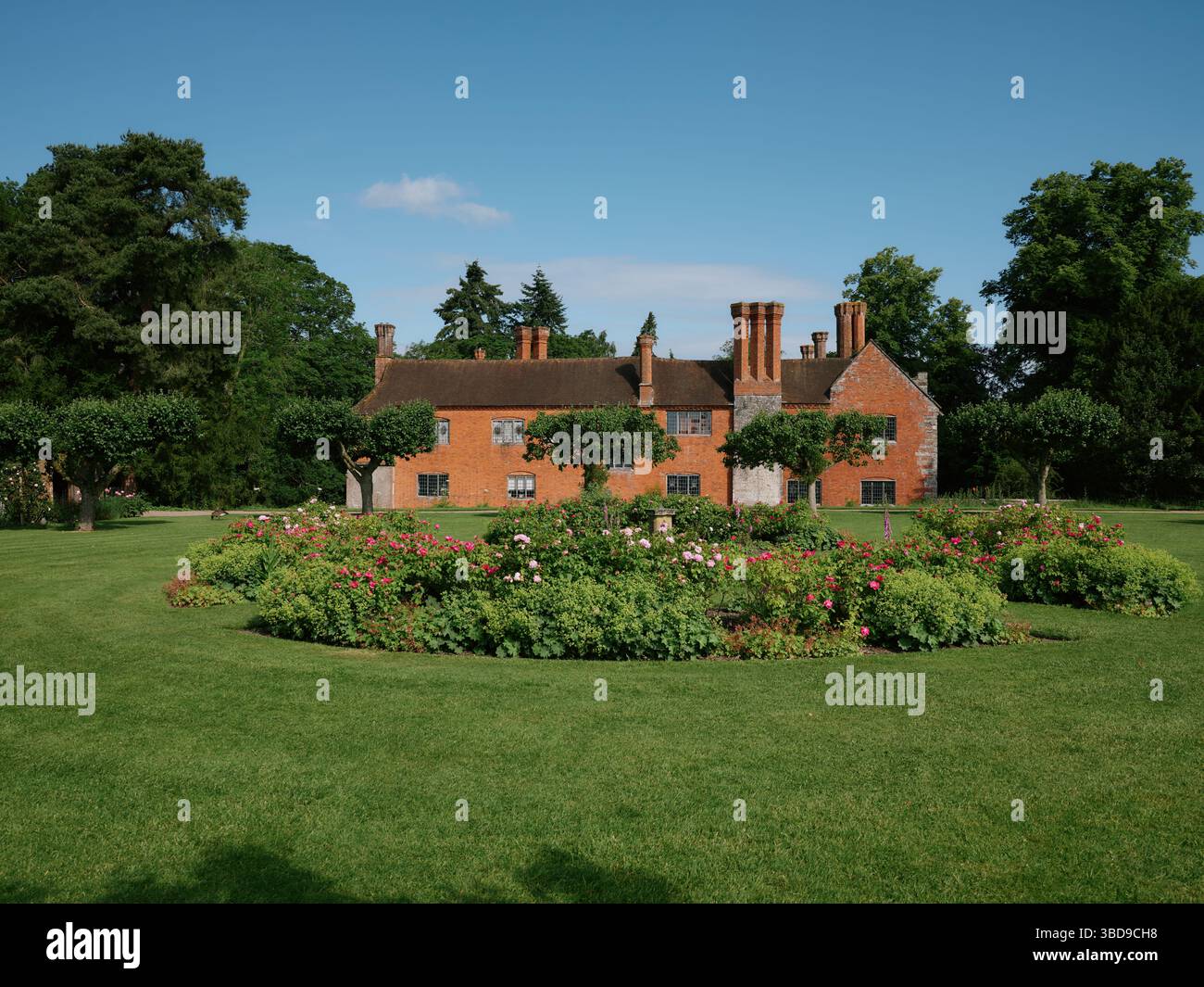Baddesley Clinton manor house and gardens in Baddesley Clinton ...